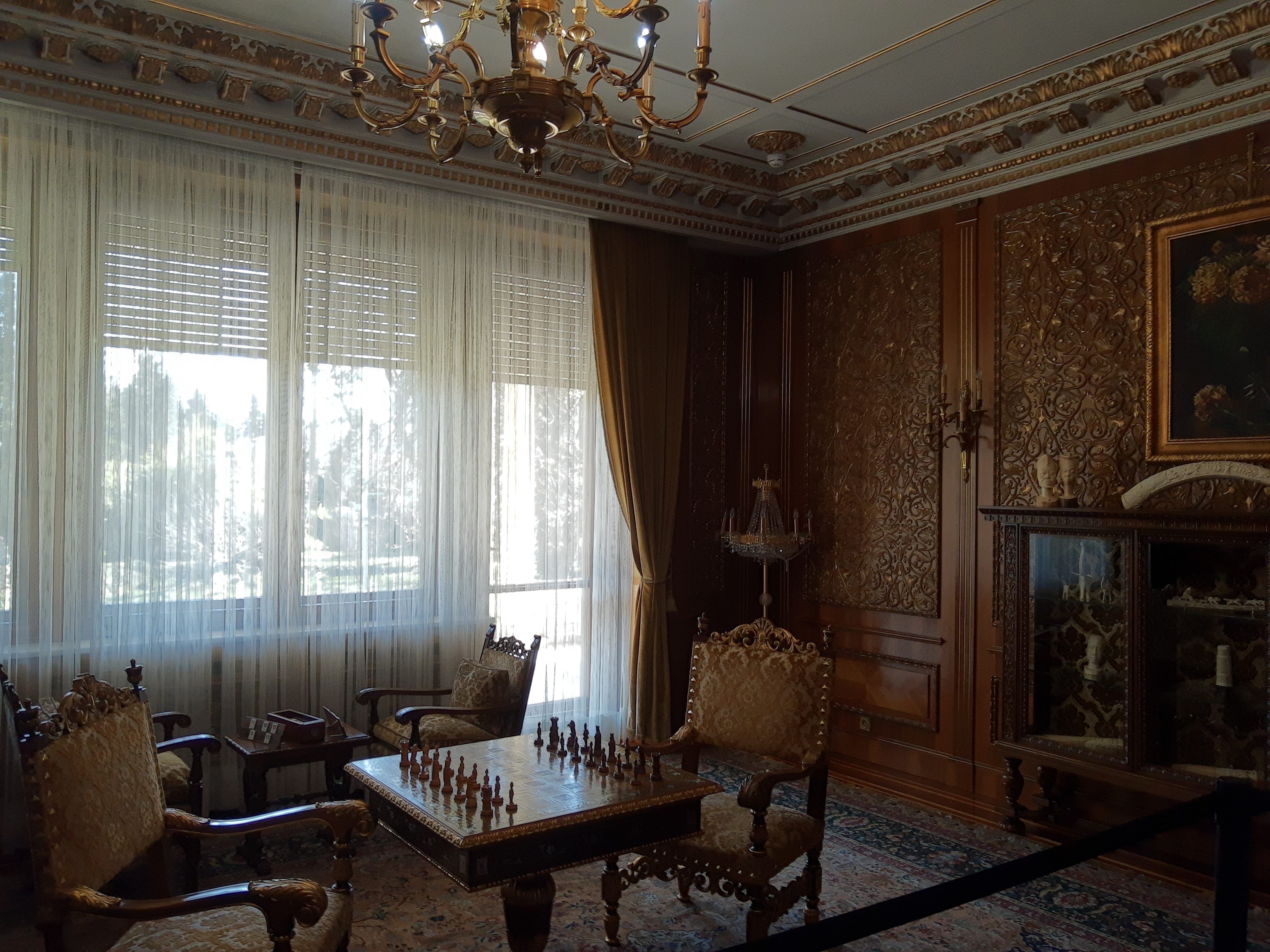 Ceausescu Mansion: All you need to know! – The Next Epic Trip
